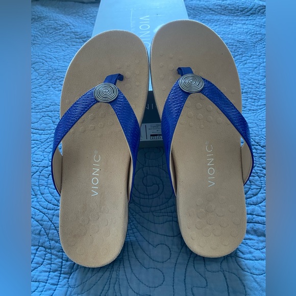 Vionic | Shoes | Vionic Hilda Style Woven Flip Flop | Poshmark